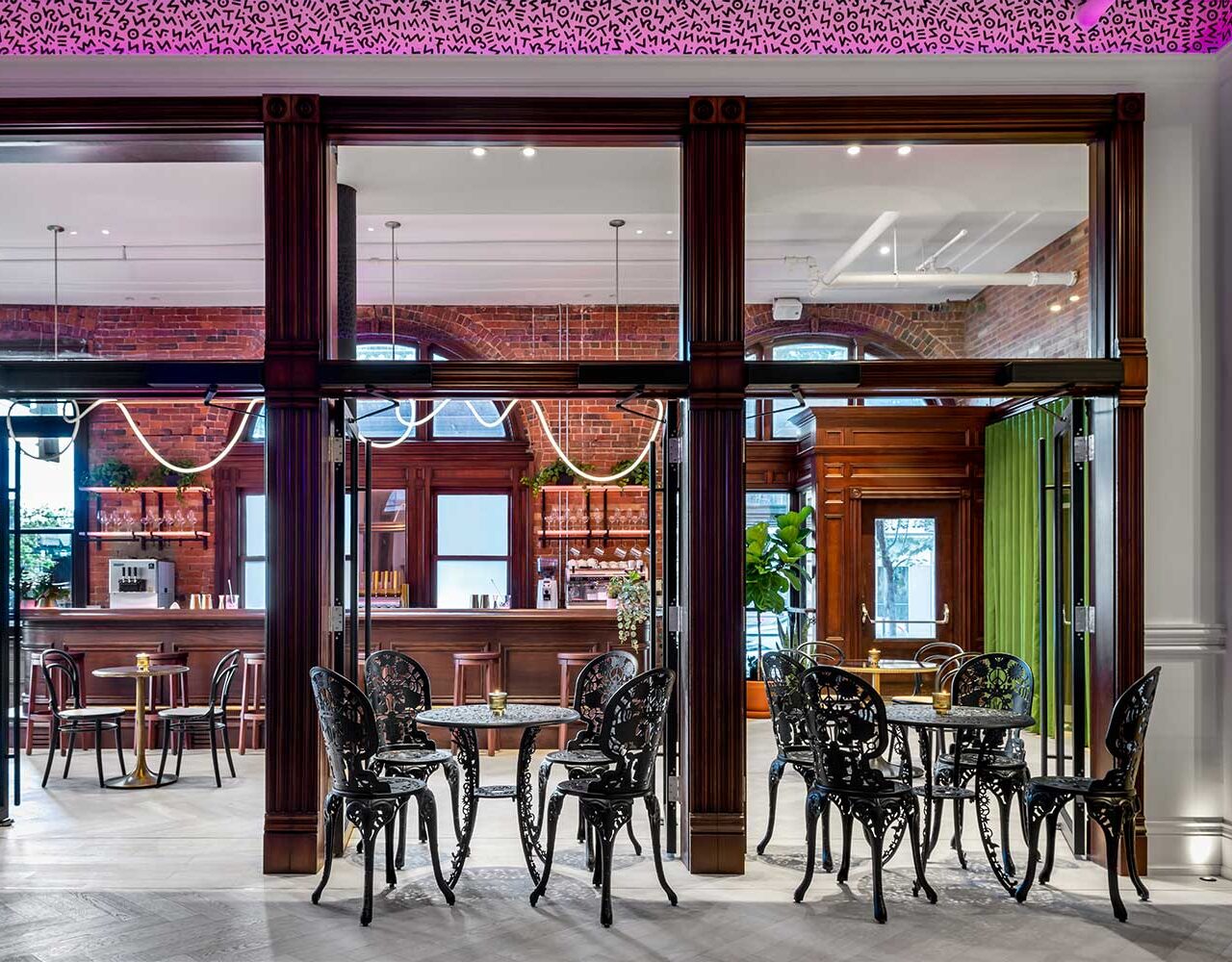 About Us - Downtown Toronto Hotel | Gladstone House